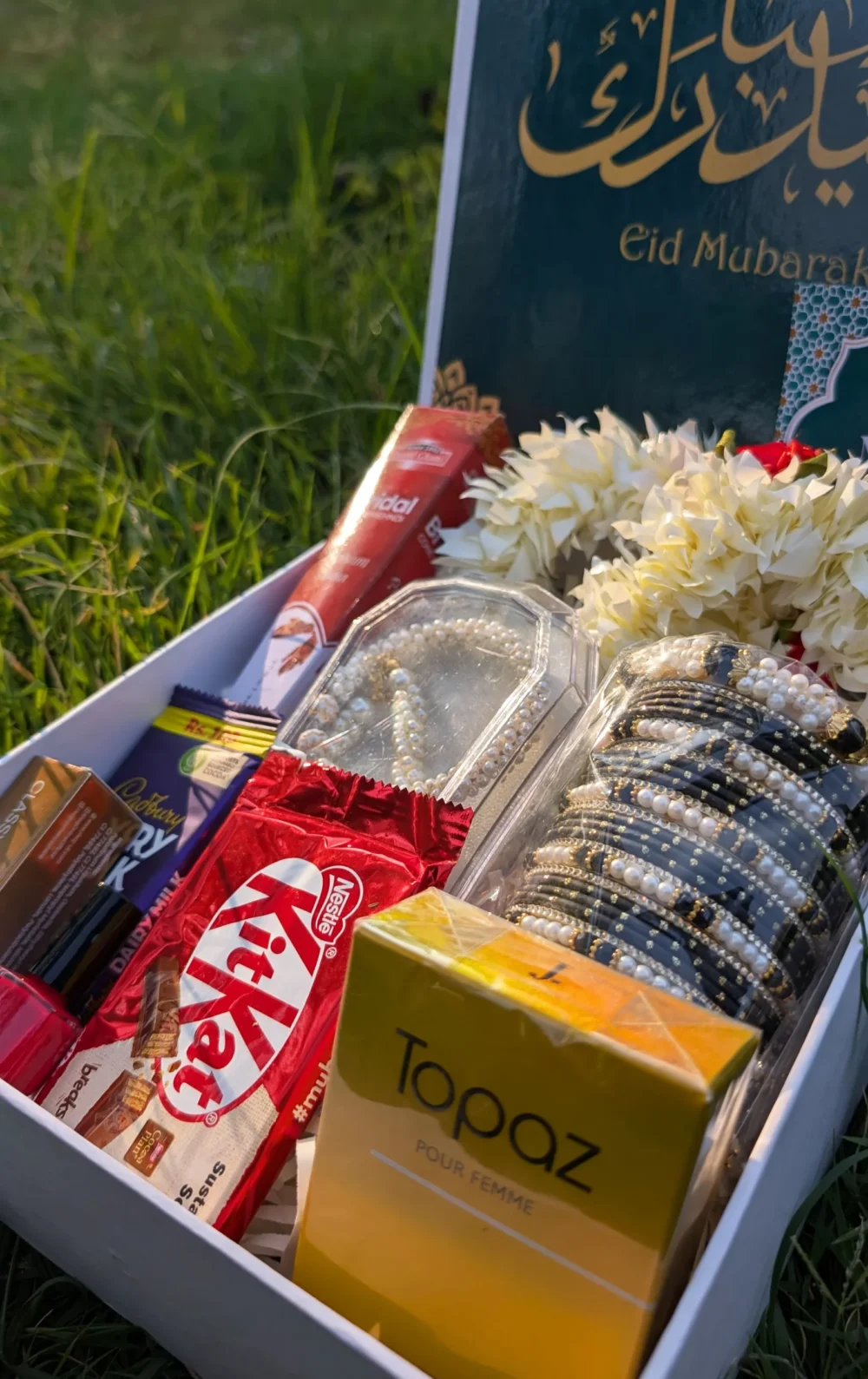 Begum Apki Eidi - Eid Gift box for Wife